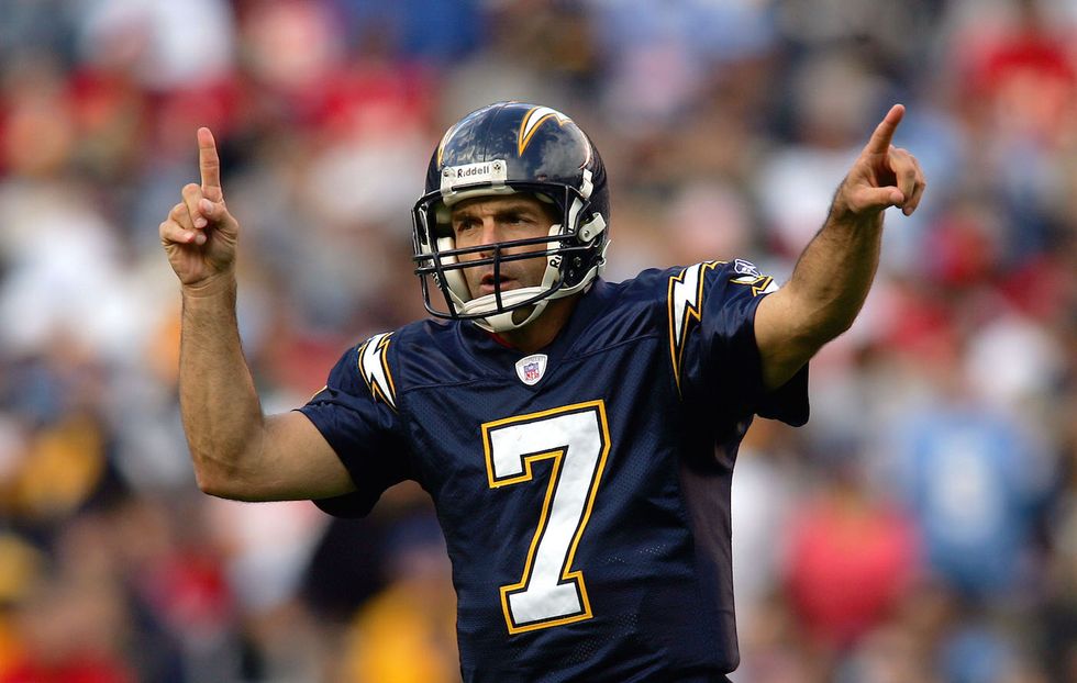 Former NFL Quarterback Says Both His Parents Have Died of Heart Attacks ...