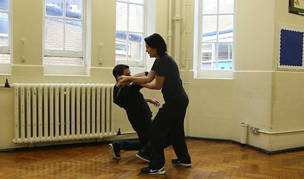 Martial Arts Expert Demonstrates Two Easy Moves to Defend Yourself ...